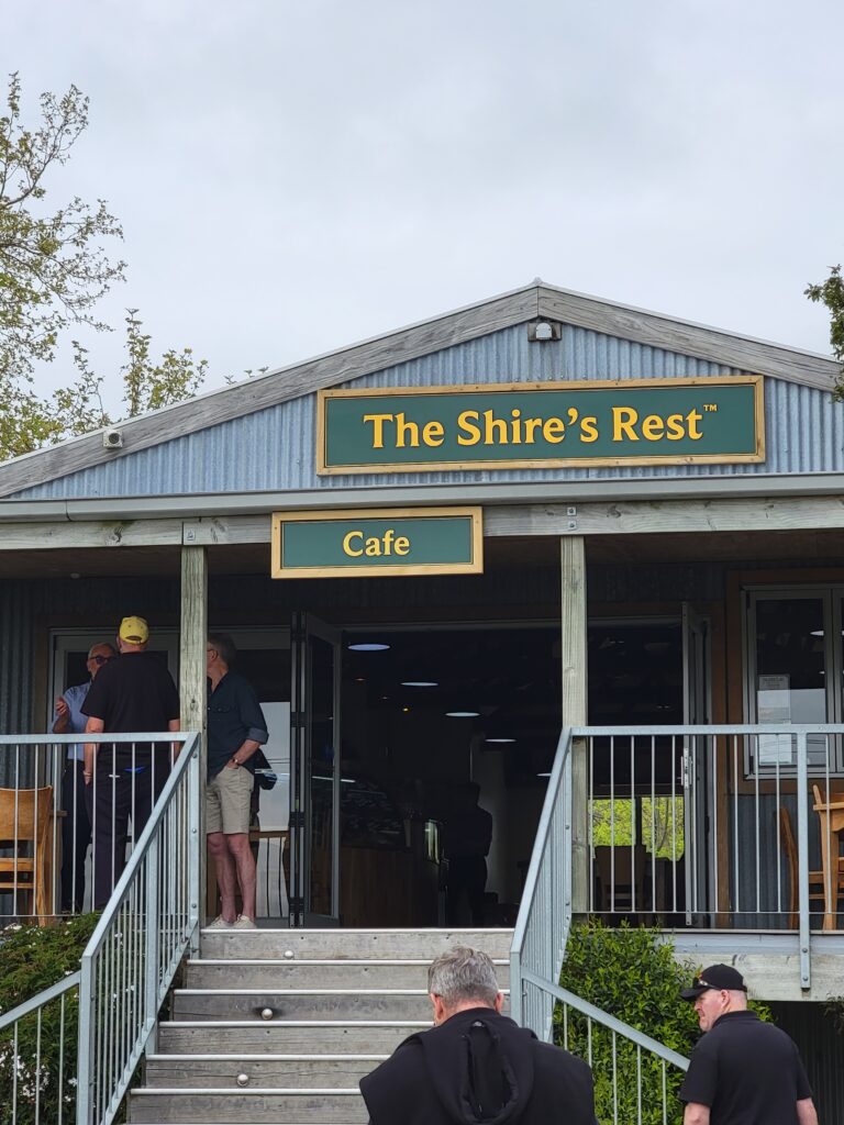 Shires-Rest-Hobbiton | Sisbehaving