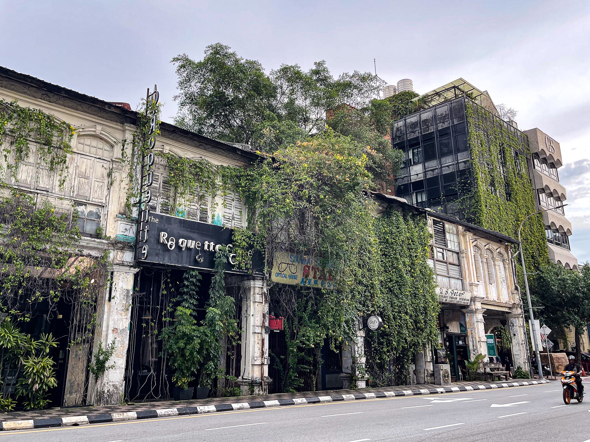 Ipoh: Enchanting City of Heritage and Natural Beauty
